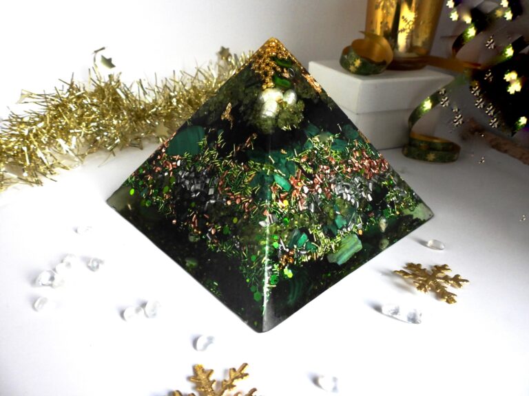 Pyramide orgonite Humanité | Les Orgonites